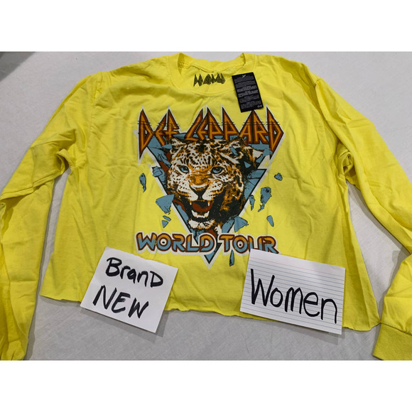 Def Leppard | Tops | Def Leppard World Tour Long Sleeve Boxy Crop Top ...